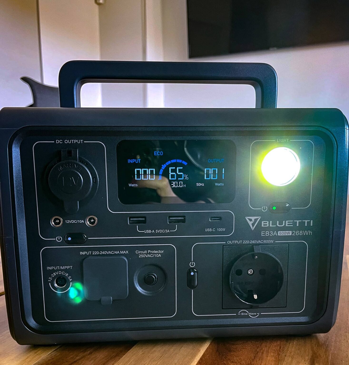 BLUETTI EB3A: La batería portátil LiFePo4 de calidad que cumple tus expectativas - Mira Cómo Se Hace