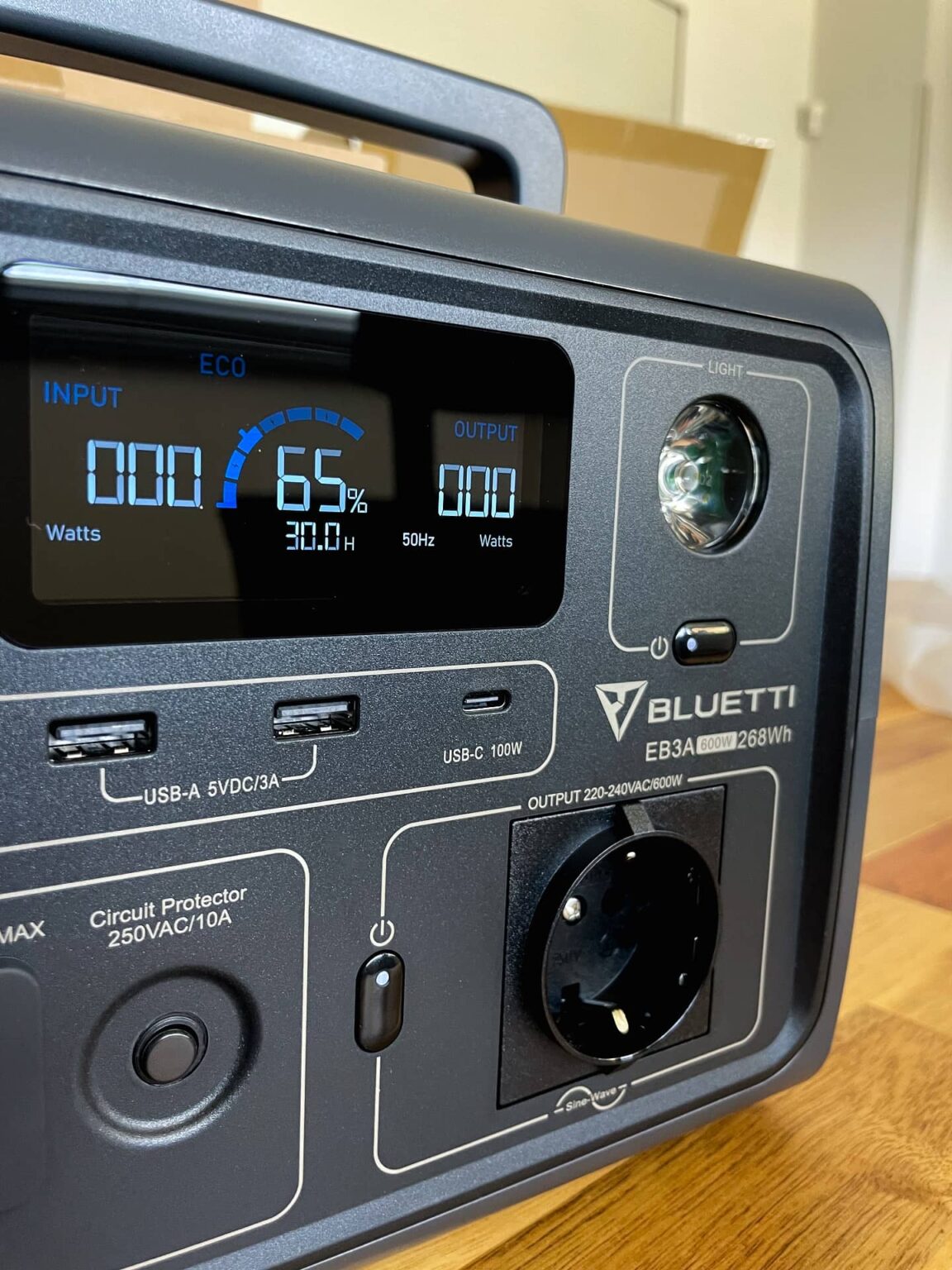 BLUETTI EB3A: La batería portátil LiFePo4 de calidad que cumple tus expectativas - Mira Cómo Se Hace